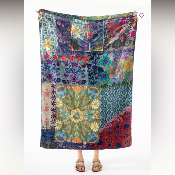 NATURAL LIFE | Bedding | New Natural Life Cozy Travel Blanket Blue ...
